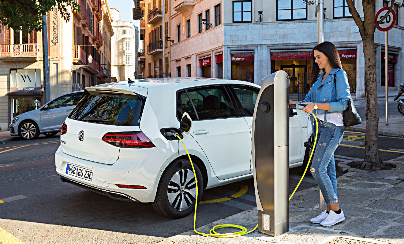 Ladestationen reichen für dreimal so viele E-Autos - Electrified