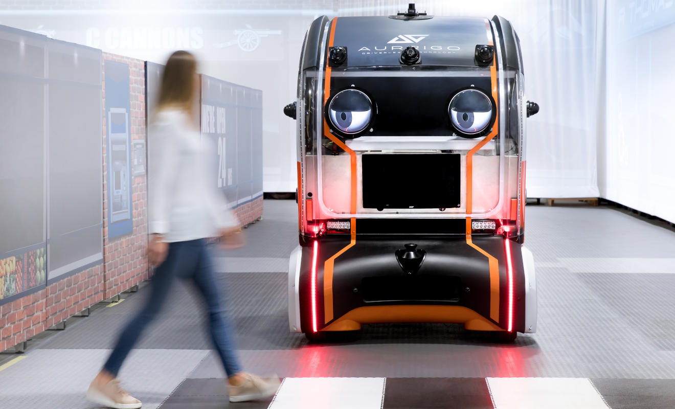 Roboterautos: Wie kommuniziert man mit ihnen? - Electrified